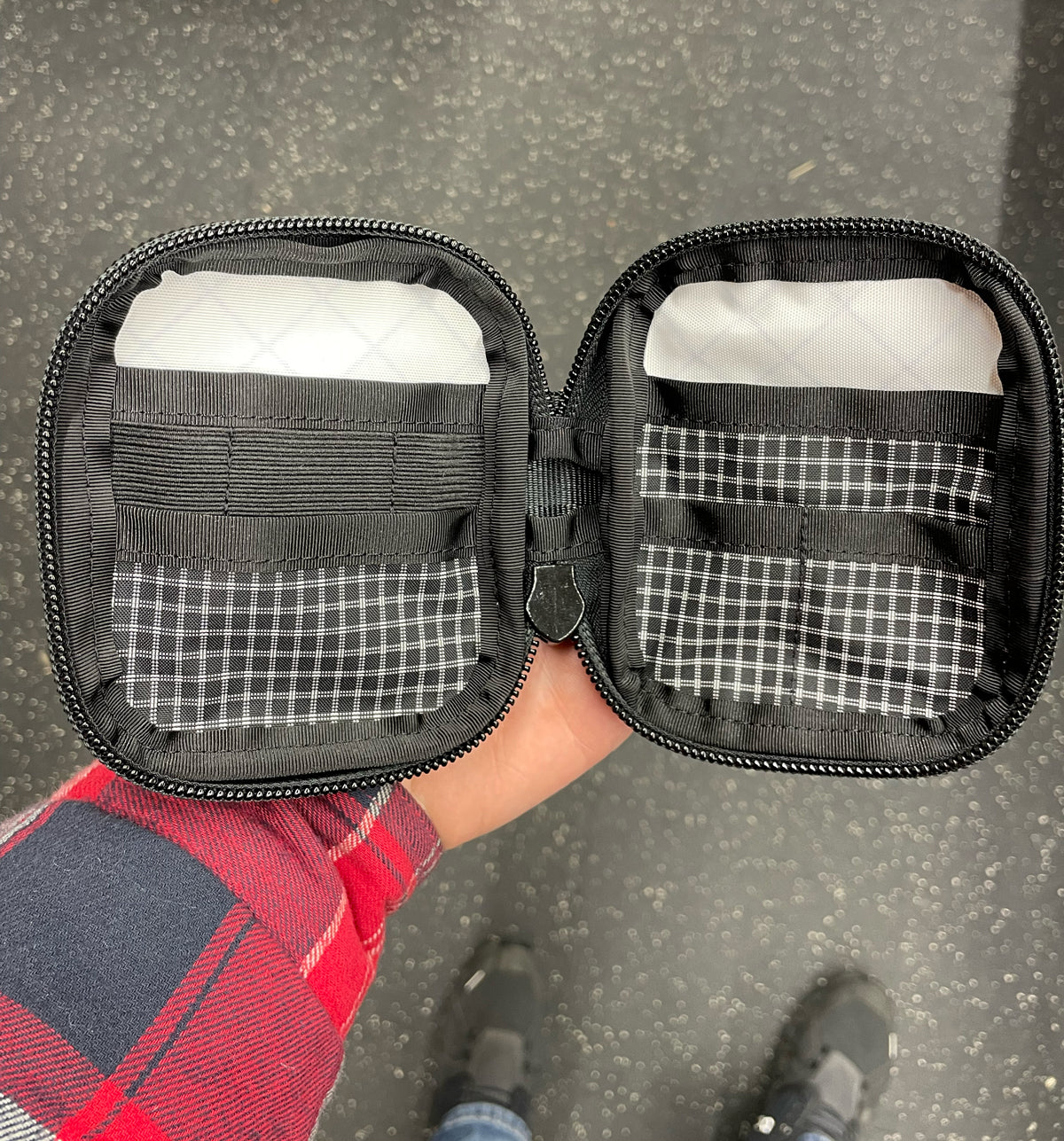 Mighty Pouch Classic Ultragrid Black Beauty No Loop - Holiday 2024 ...